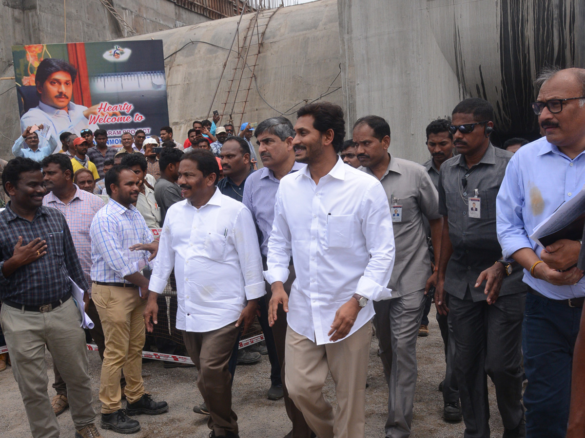 పోలవరం పర్యటనలో వైఎస్‌ జగన్‌ | AP CM YS Jagan Mohan Reddy Visit Polavaram Project Photo Gallery ...